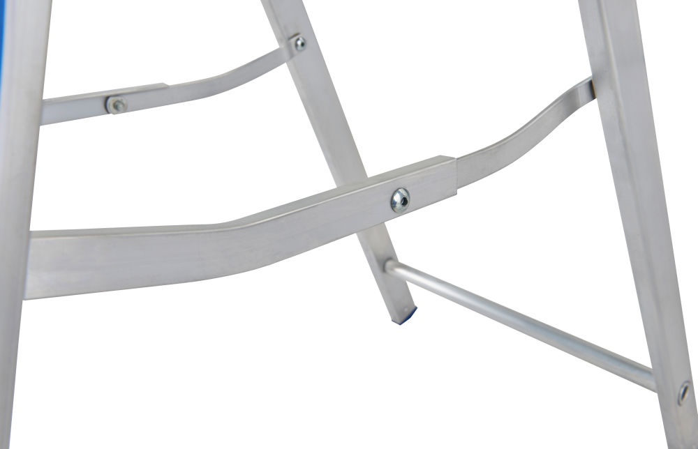 Werner 6 Tread Mastertrade Professional Aluminium Swingback Step ...